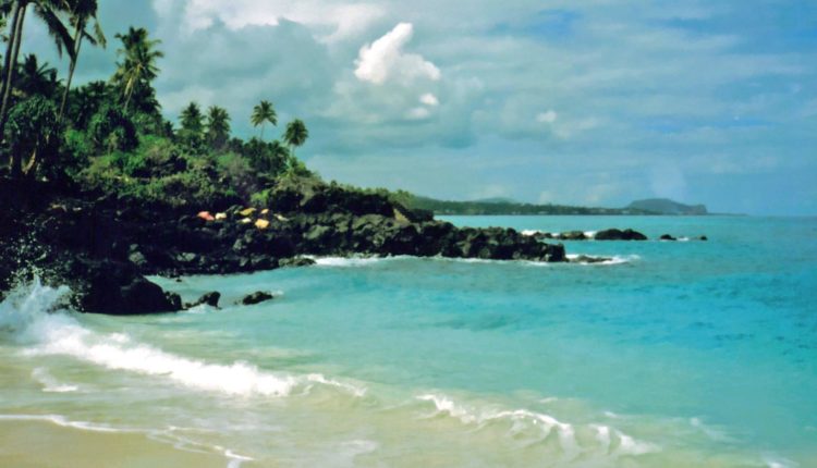 Comoros-Beach | عرب٢٢ آرت